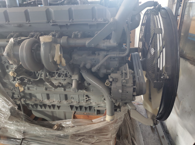 6WG1 Complete Engine Assembly